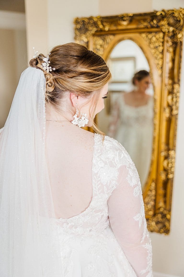Castleton Christmas Wedding by Amanda May Photos
