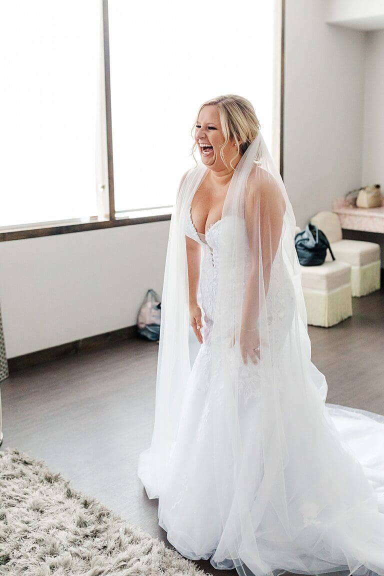 Press Room Wedding by Amanda May Photos